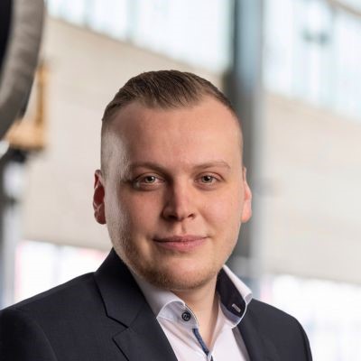 Generational Change at Dücker: A New Path to the Future